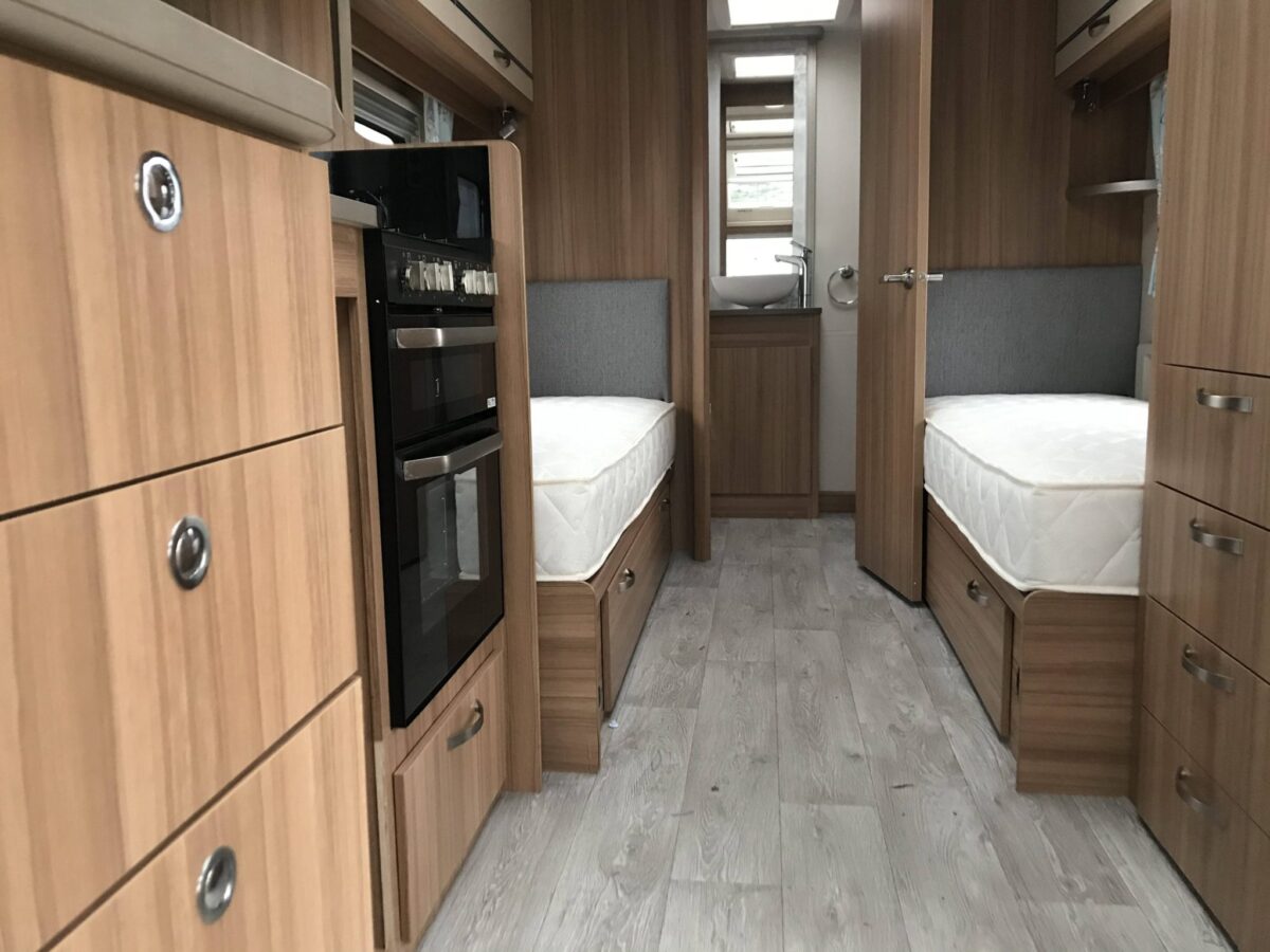 Caravan Layouts - Types Of Caravan Layouts - Grantham's