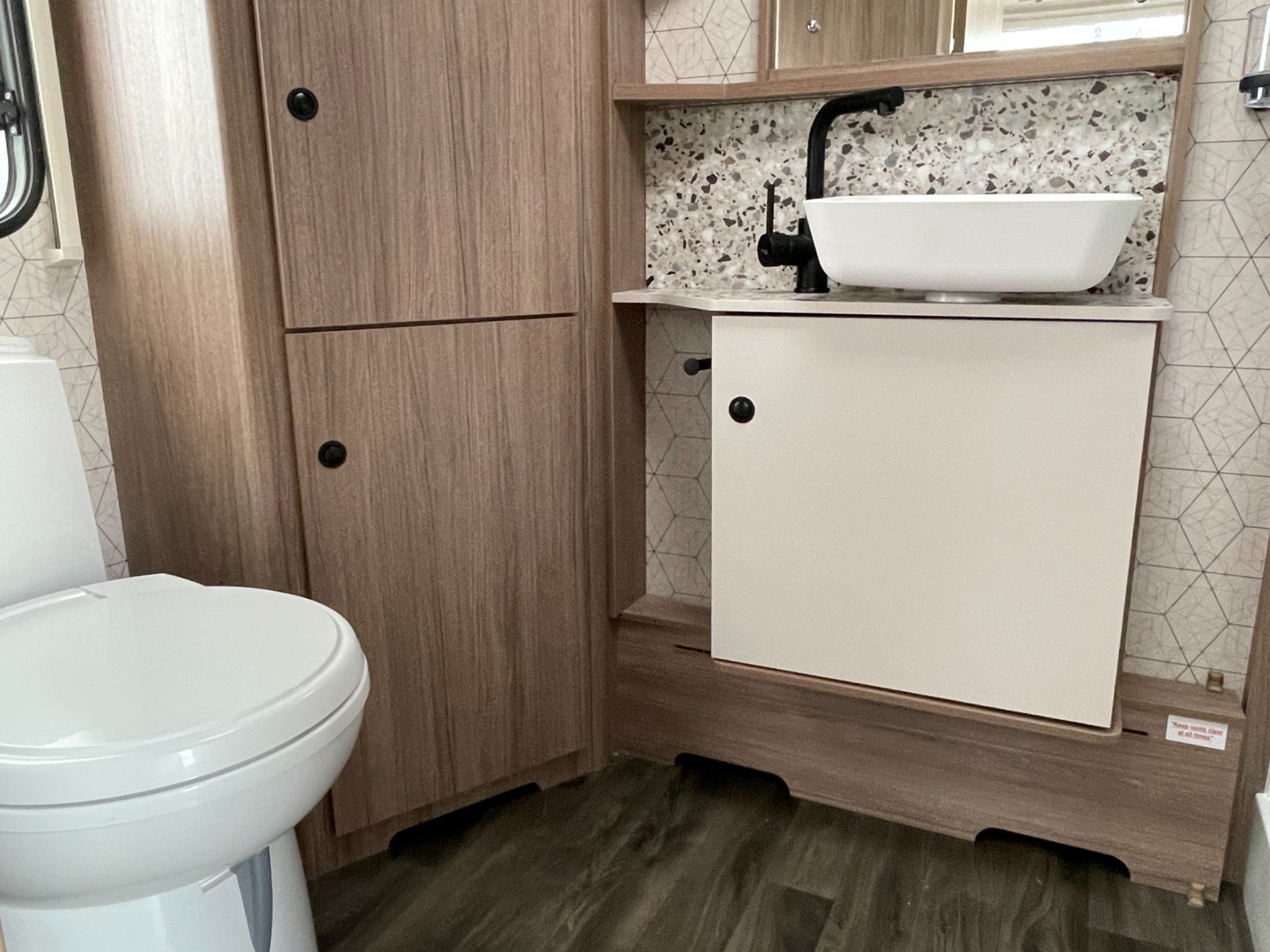 Coachman Acadia 460 (2025) - Display Model - for Sale - Dealer