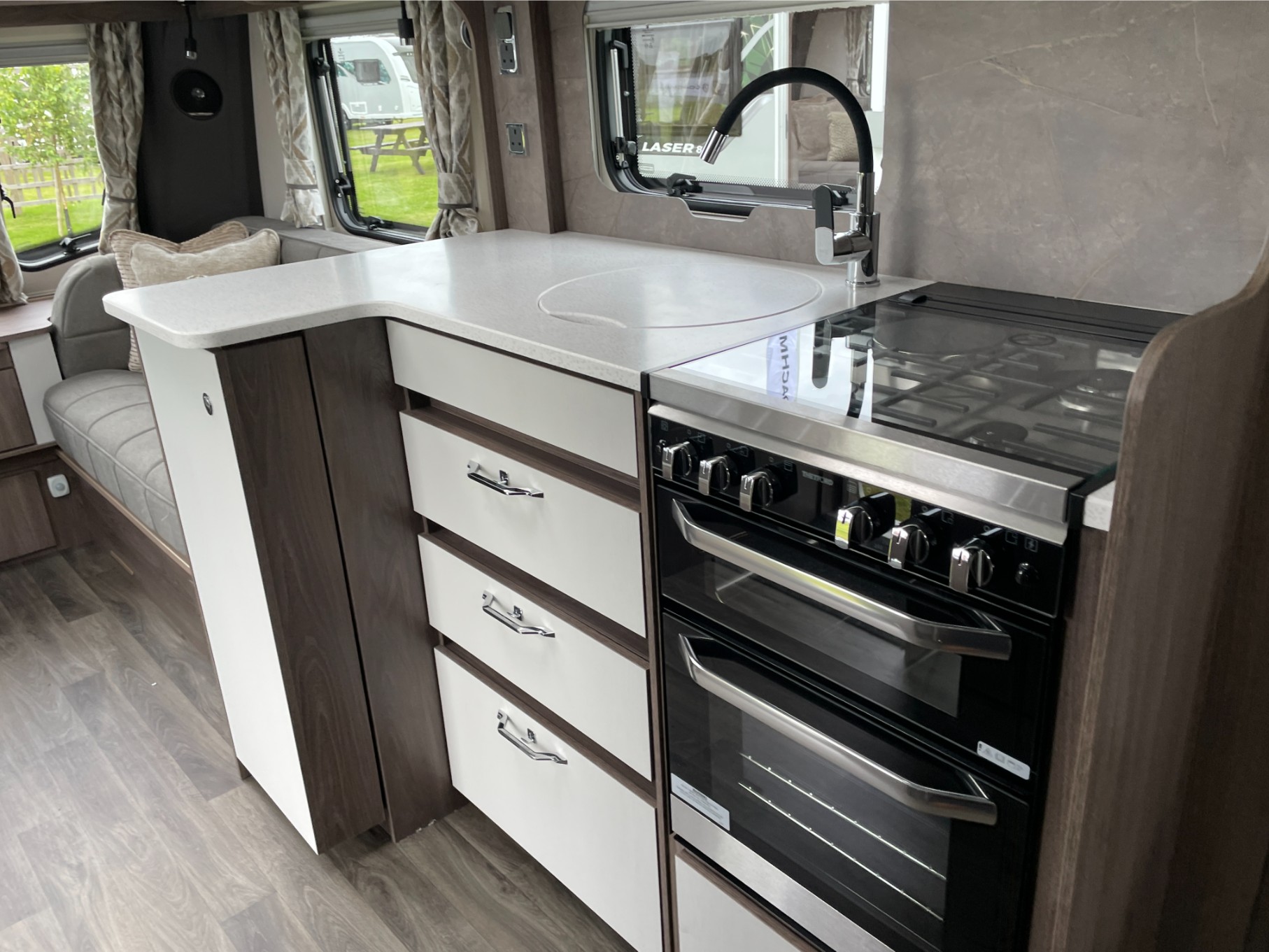 Coachman Laser 875 Xtra (2025) - Display Model - for Sale - Dealer