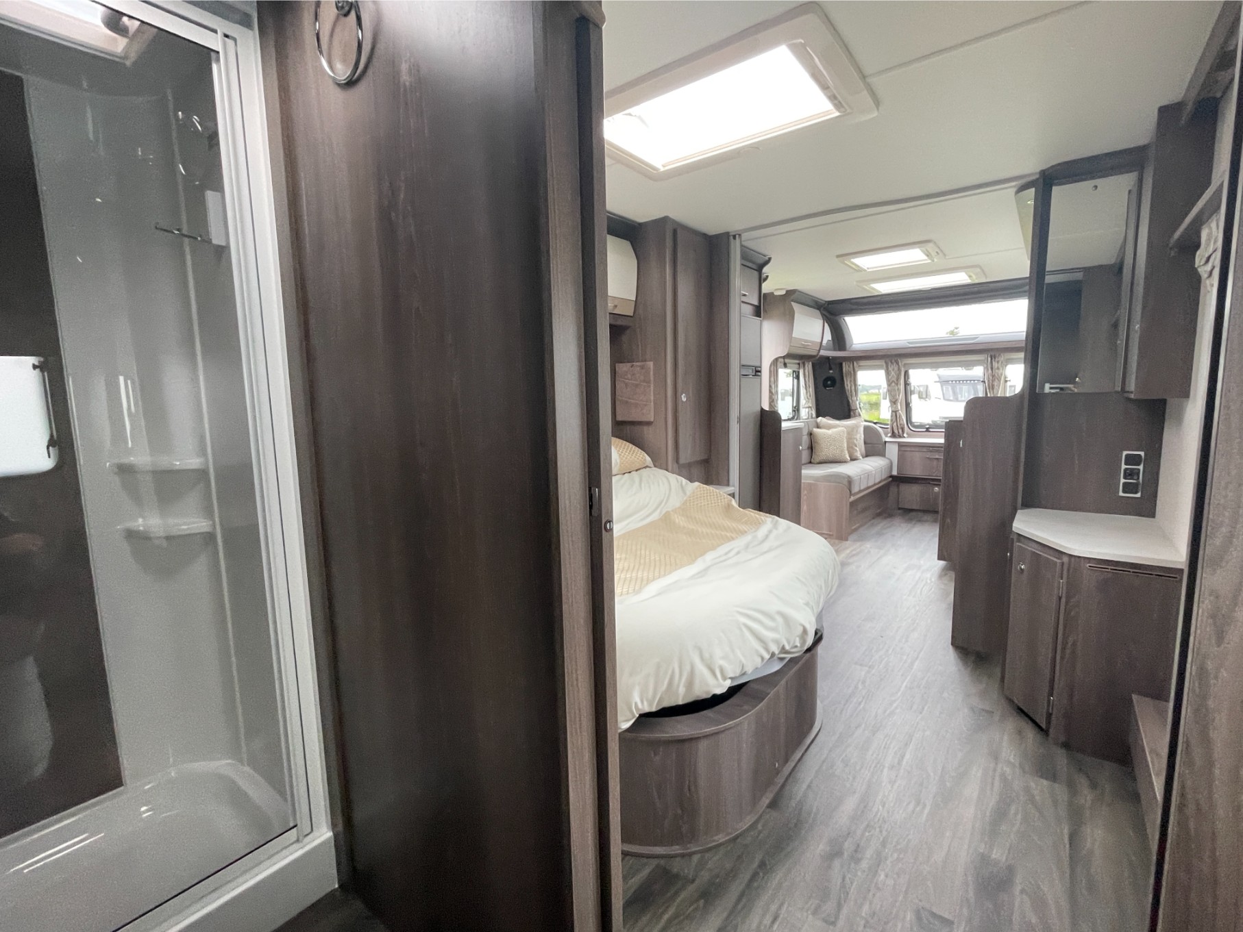 Coachman Laser 875 Xtra (2025) - Display Model - for Sale - Dealer
