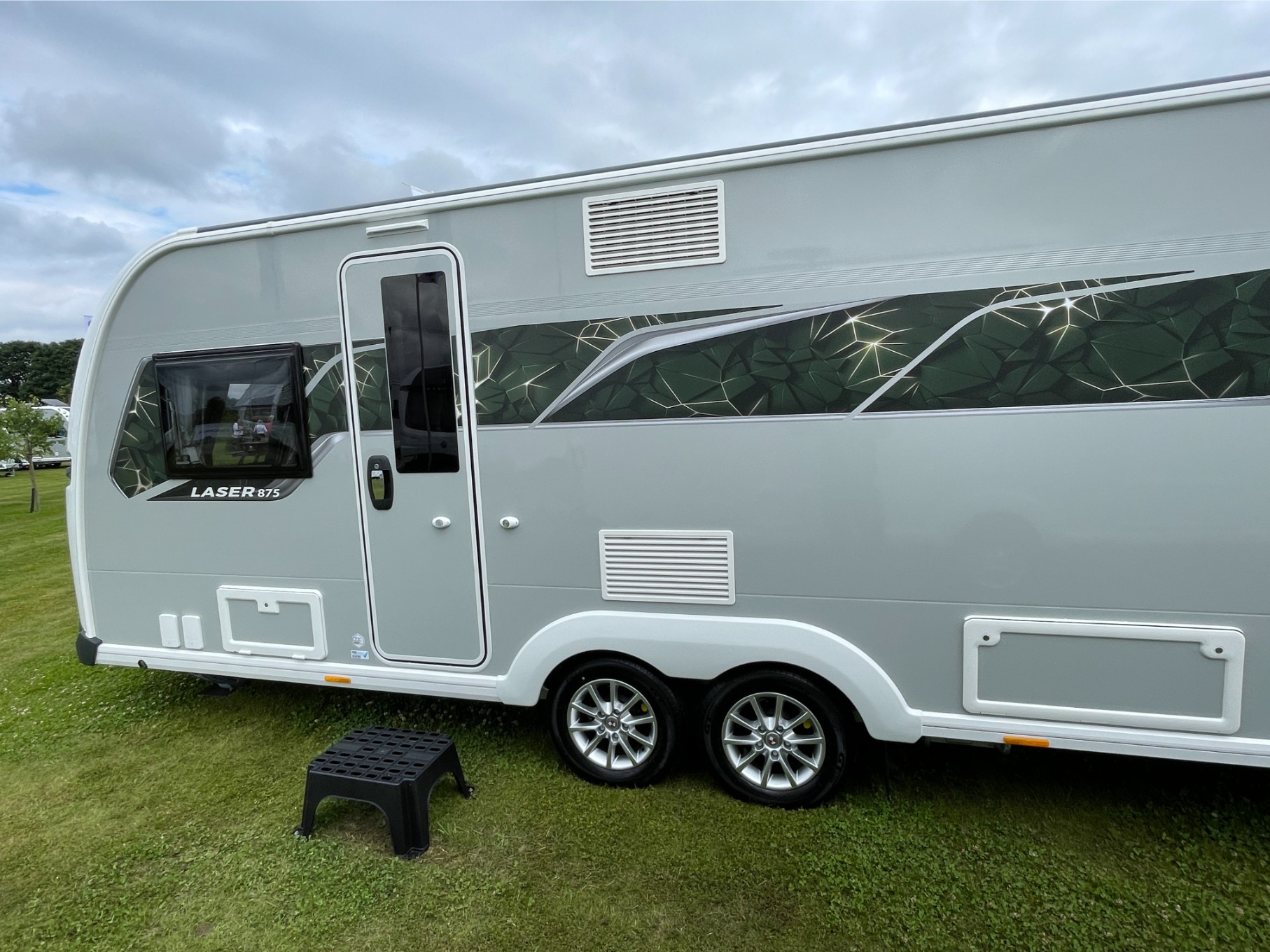 Coachman Laser 875 Xtra (2025) - Display Model - for Sale - Dealer