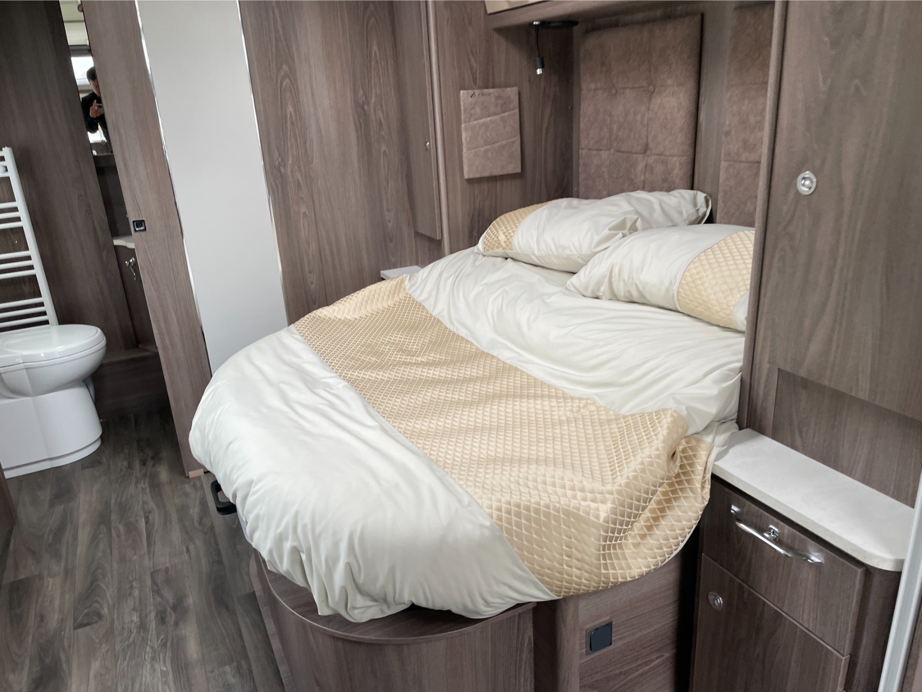 Coachman Laser 875 Xtra (2025) - Display Model - for Sale - Dealer