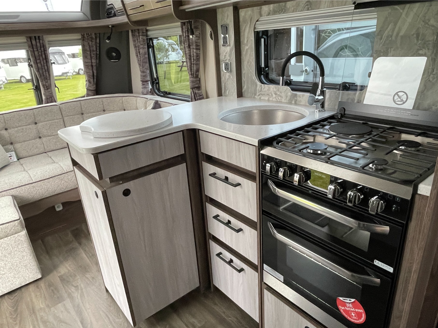 Coachman Lusso 2 (2025) - Display Model - for Sale - Dealer