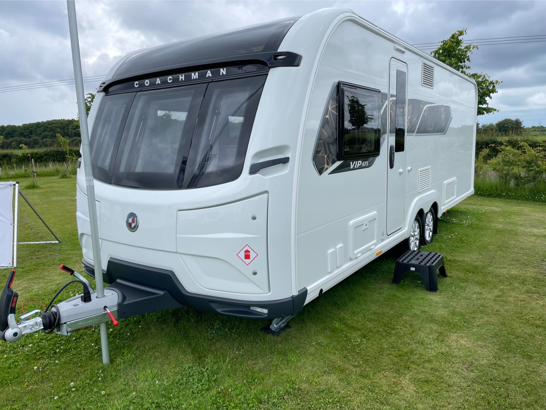Coachman VIP 675 (2025) for Sale - Dealer
