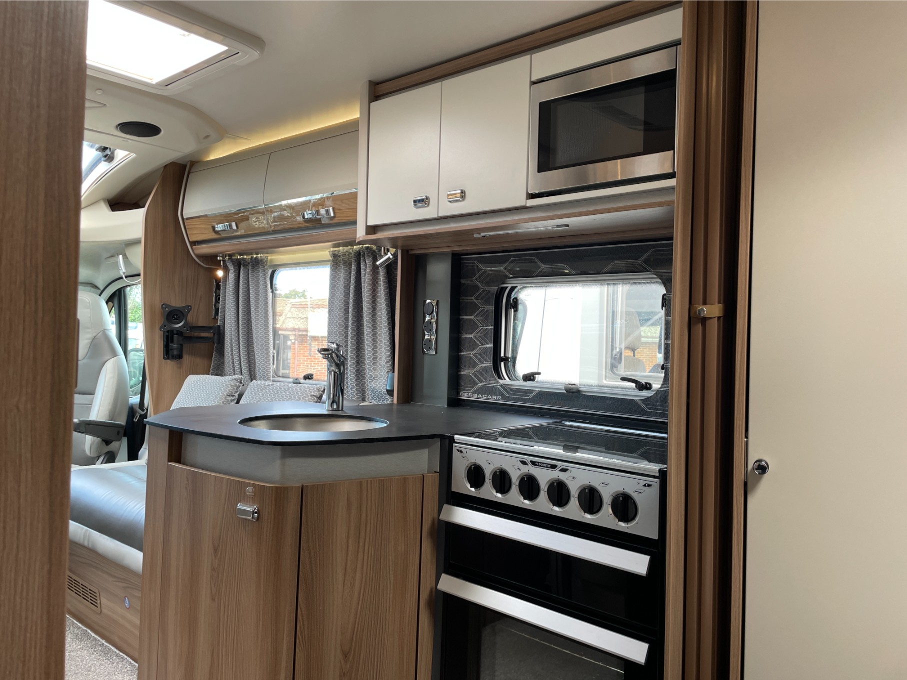 Swift Bessacarr 584L (2018) for Sale - Dealer