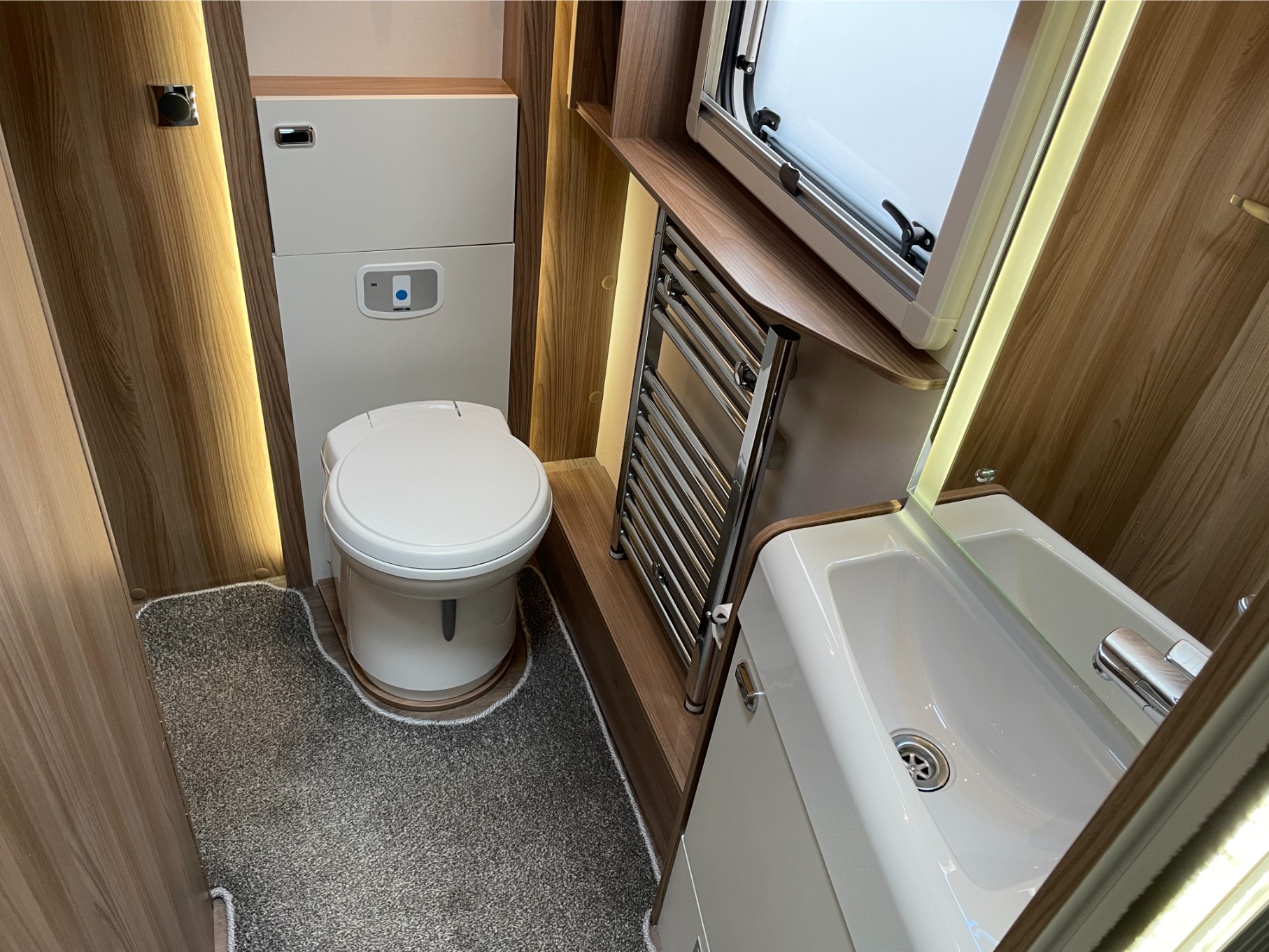 Swift Bessacarr 584L (2018) for Sale - Dealer