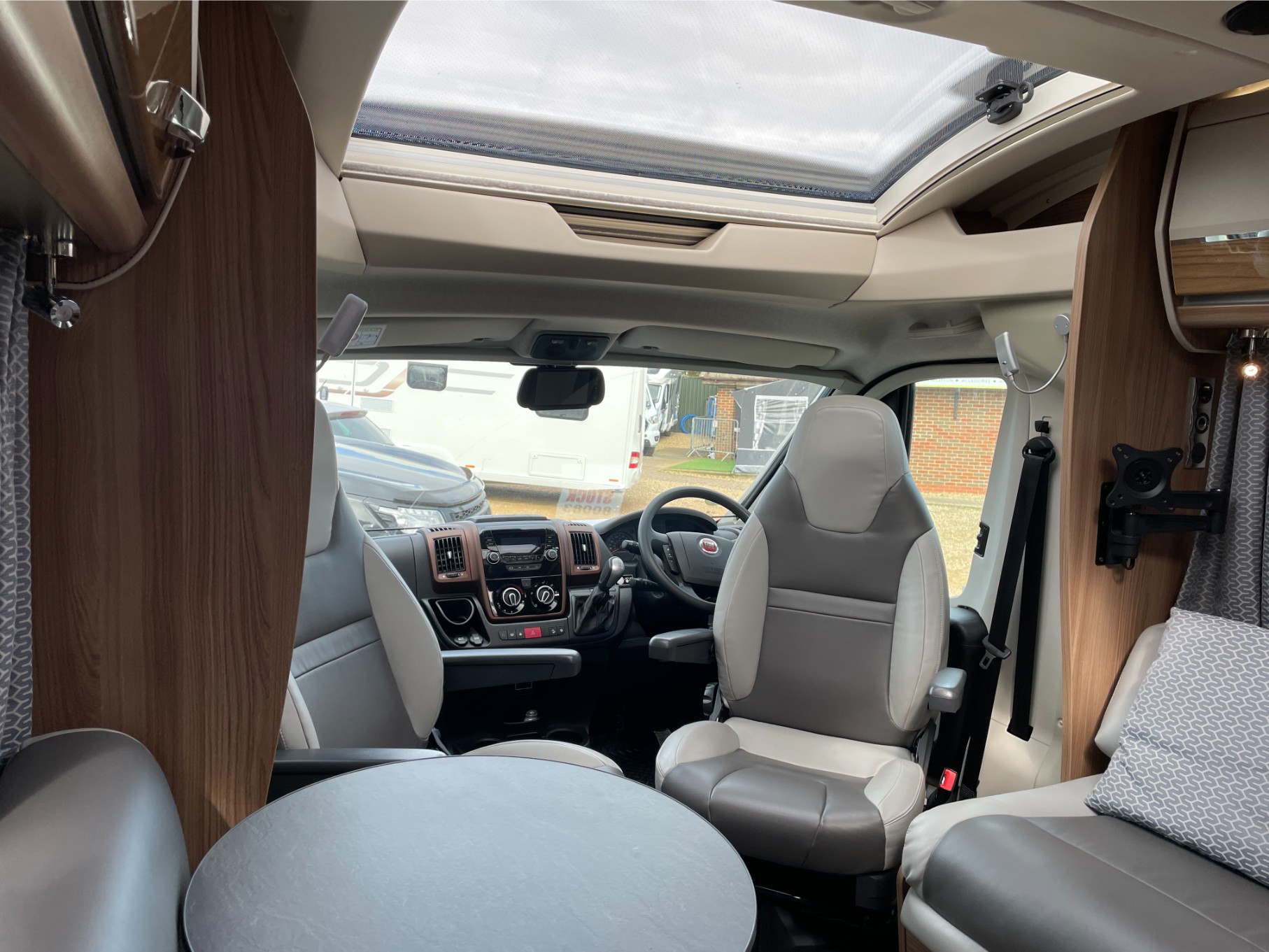 Swift Bessacarr 584L (2018) for Sale - Dealer