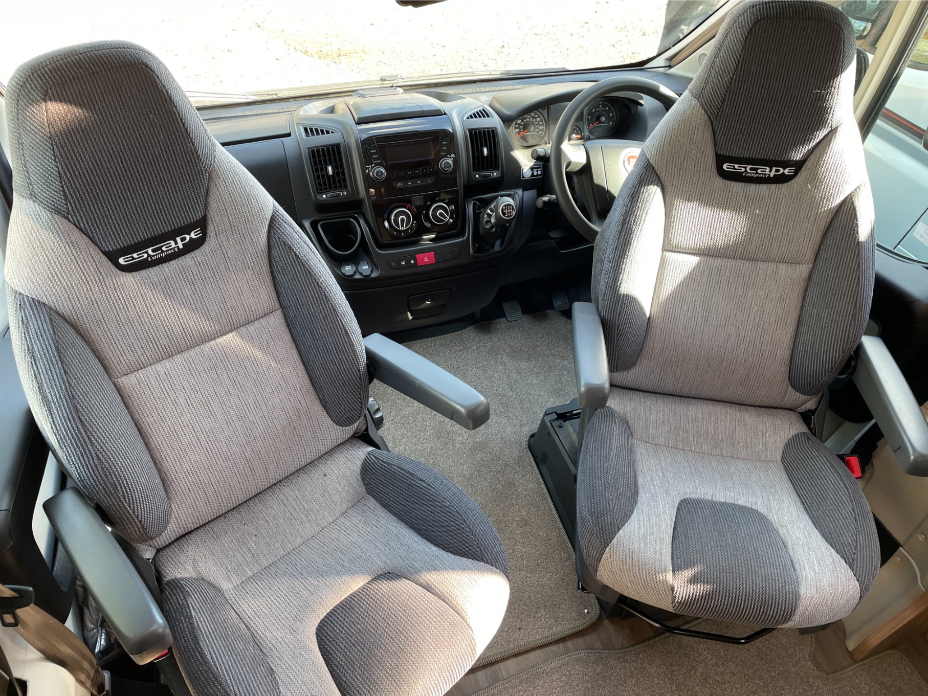 Swift Escape Compact 402 (2020) for Sale - Dealer