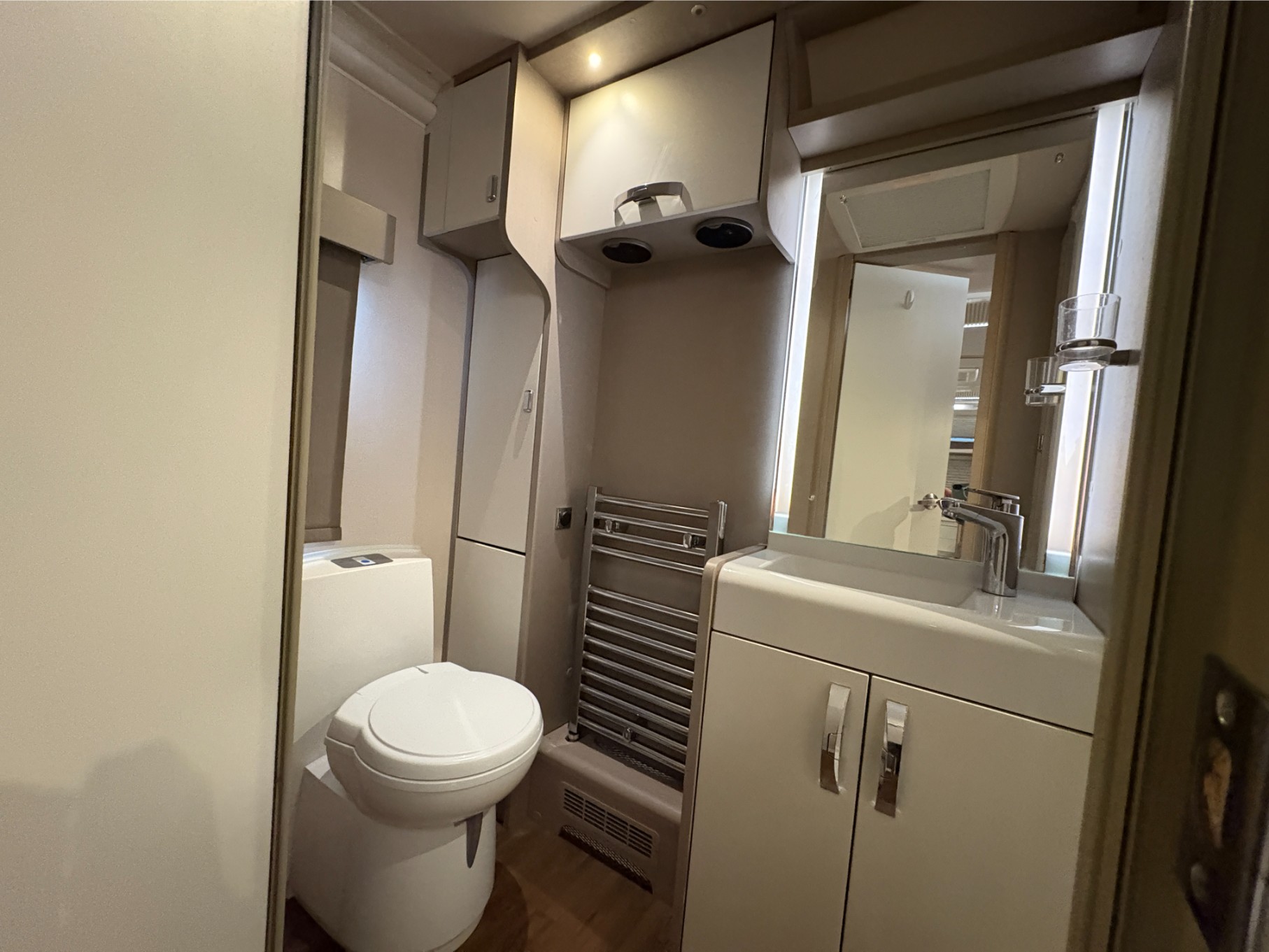 Swift Sterling Continental 565 (2015) for Sale - Dealer